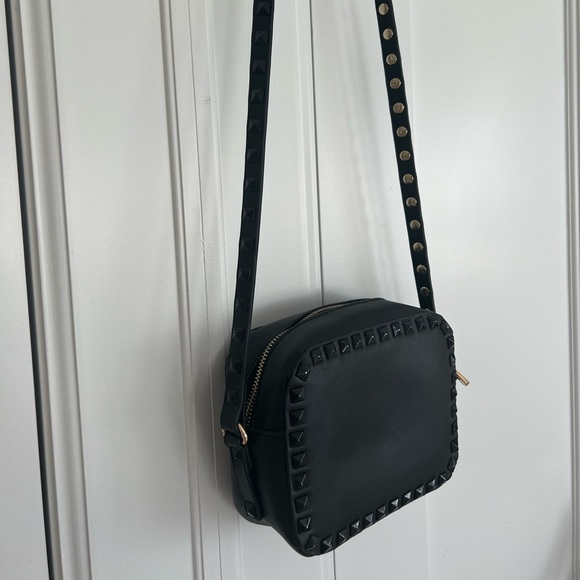 Bags | Inzi Black Studded Crossbody Purse | Poshmark